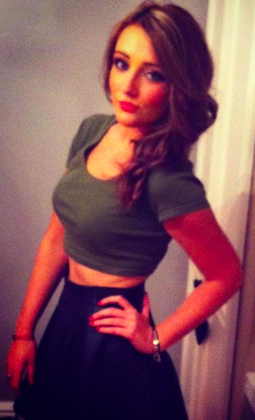 Twelve Hot Photos Of Ridiculously Fit Man United Fan Emma Pearce, Who ...