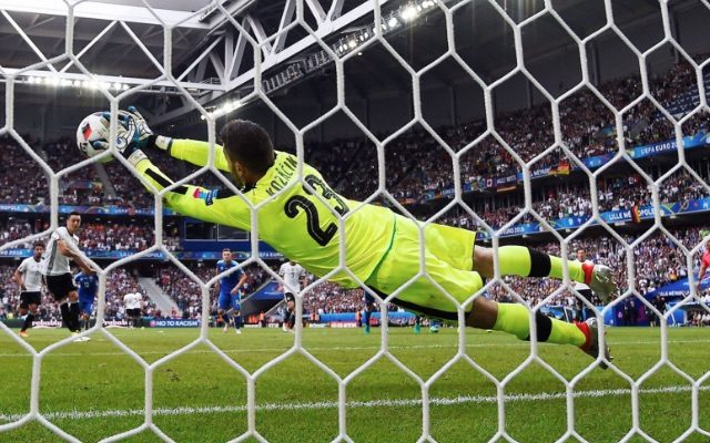 (Video) Liverpool brute is finally punished but Arsenal's penalty woes ...