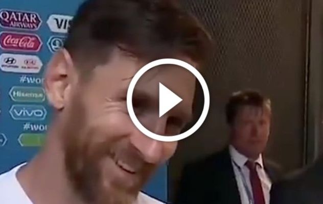 Video: Epic Lionel Messi gesture, wears reporter's ribbon gift