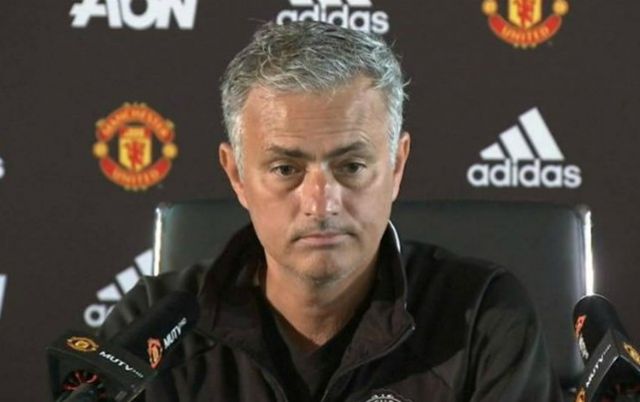 Man United's Jose Mourinho blames players for Wolves draw