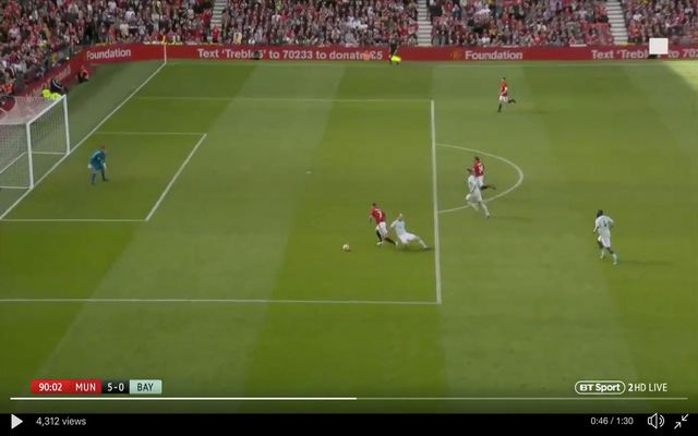 Video: Beckham scores superb solo goal for United legends