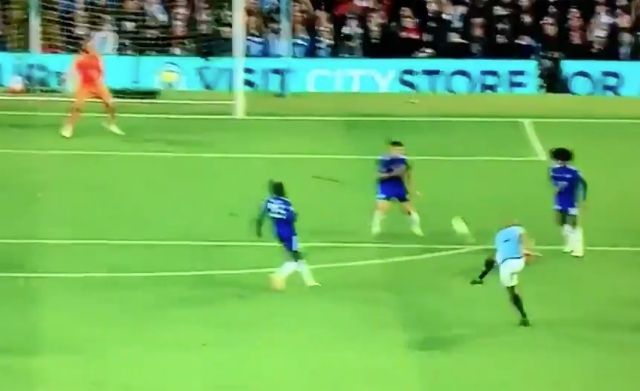 Video: Kompany goal finds crucial breakthrough for Man City