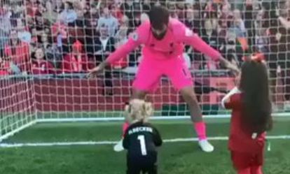 Liverpool Alisson daughter video