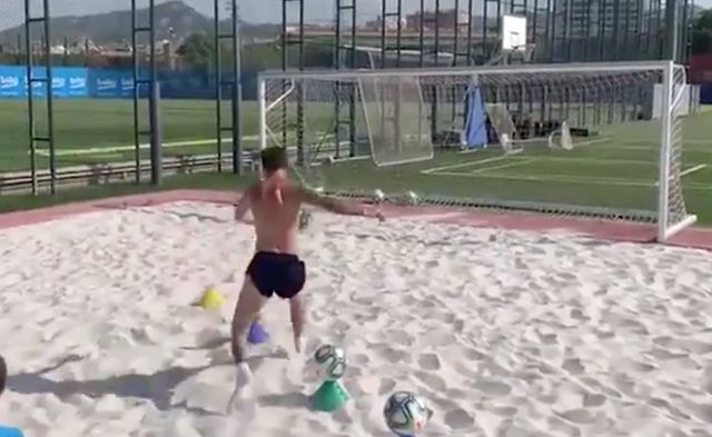 Video: Messi training drill as Barcelona prepare for new season