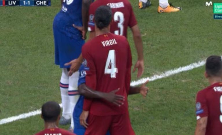 Kante Van Dijk corner Liverpool Chelsea