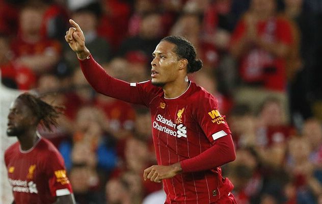 Photo: The moment Virgil van Dijk was beaten
