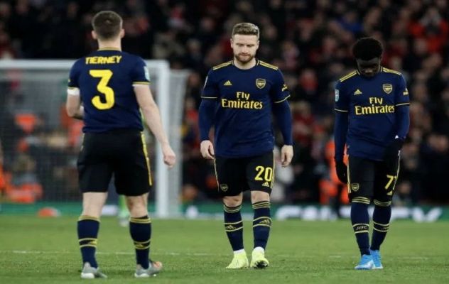 Agent of Arsenal defender Mustafi in Barcelona to discuss transfer