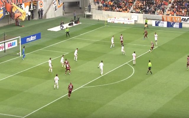 Video: Andres Iniesta fine finish for Vissel Kobe