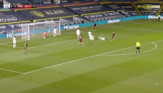 Video: Top-class save from Meslier keeps scores level