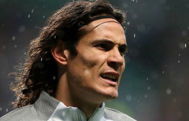 Man United's Cavani on Pellistri