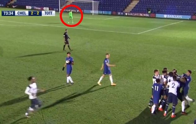 Video: Watch Cech's hilarious reaction to Drinkwater red card