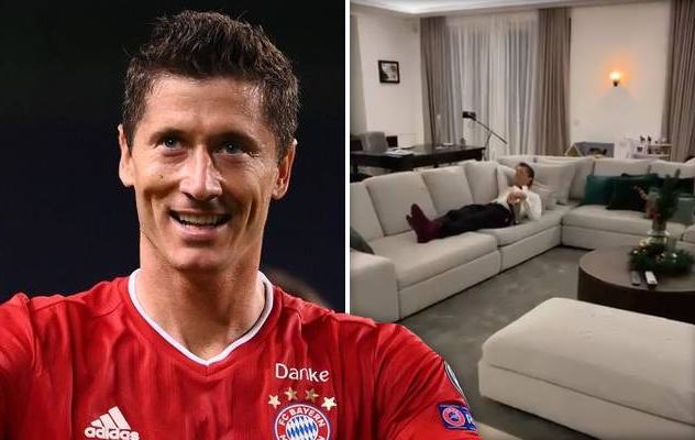 Video: Lewandowski celebrates being crowned The Best