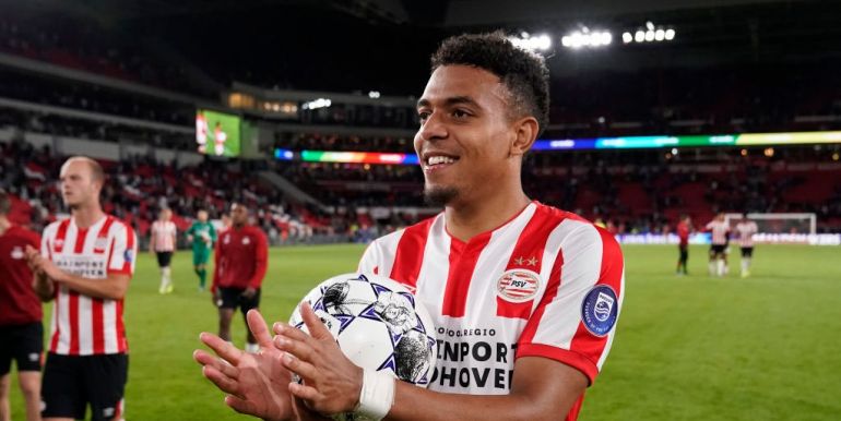 Report tips star compared to Sanchez to make LFC switch