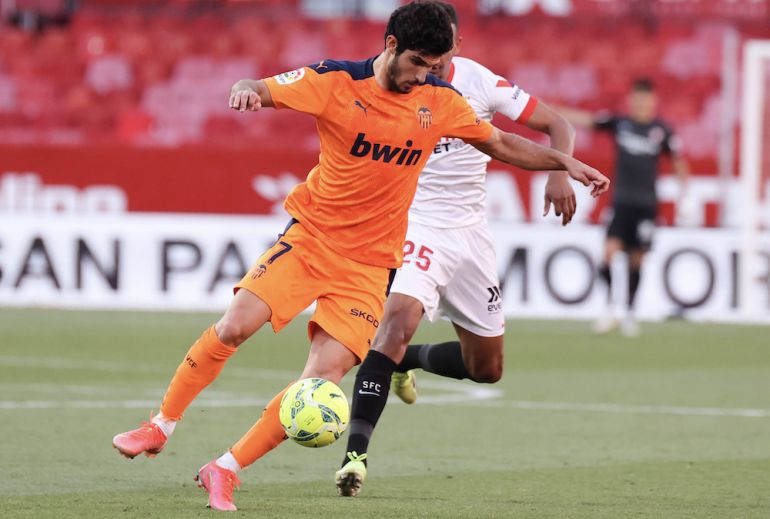 Wolves interested in £21.5m valued Valencia attacker