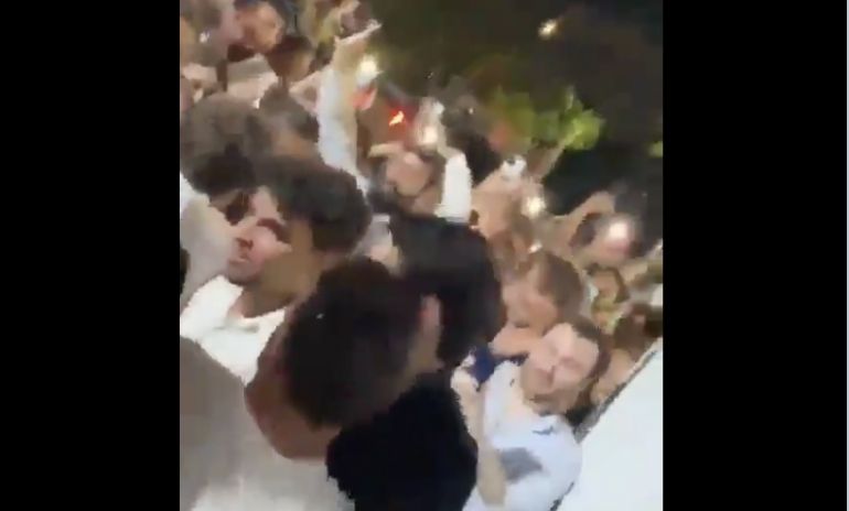 Video: Lionel Messi mobbed in Miami