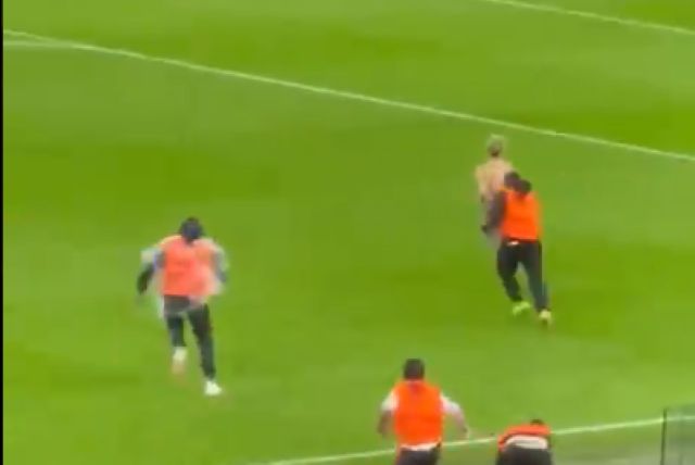 Video: Pitch Invader disrupts Euro 2020 final Italy vs England