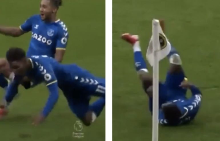 (Video) Everton star's epic knee-slide goal celebration fail