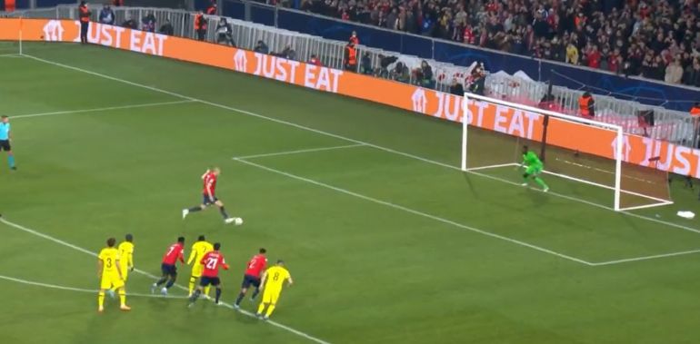 Chelsea lead cut in half by harsh Jorginho penalty call