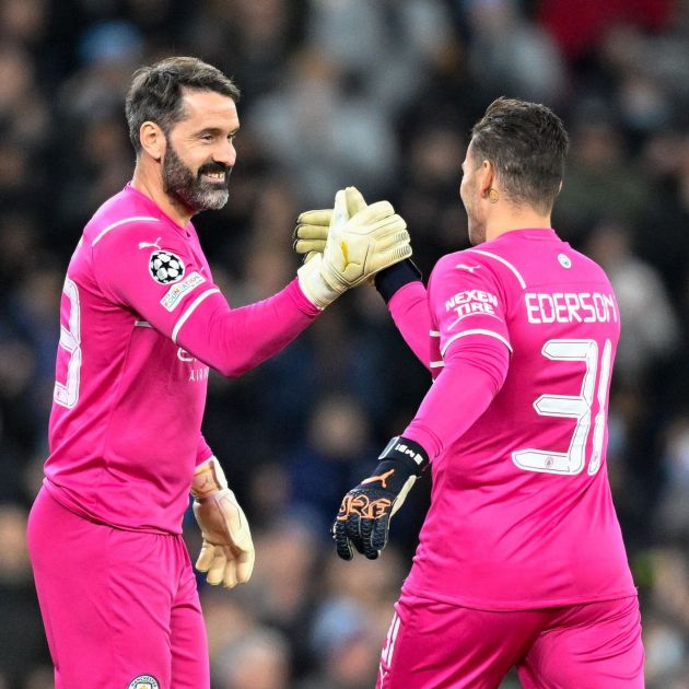 Manchester City extend veteran for fourth season at Etihad Stadium ...