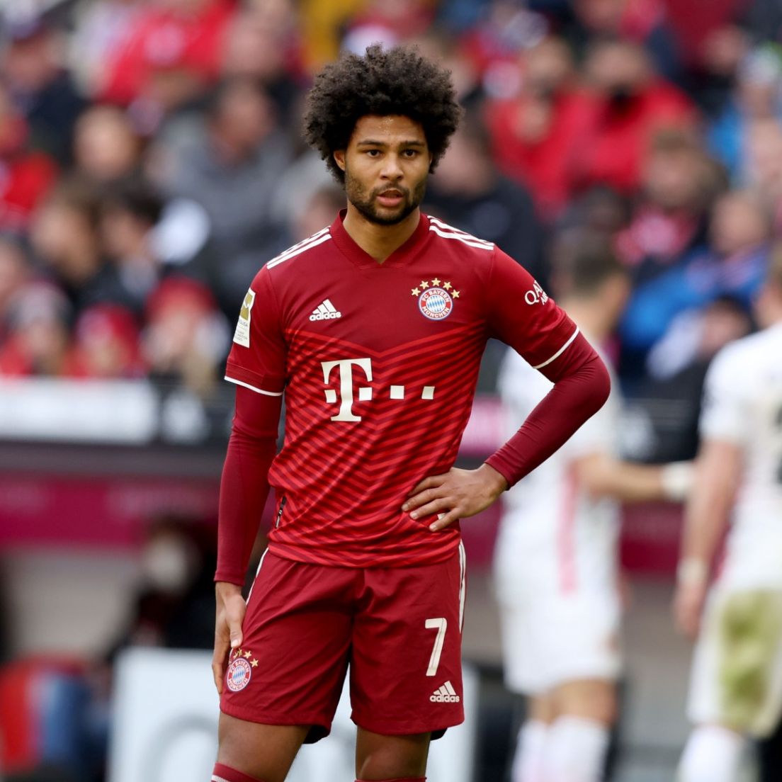 Gnabry Arsenal Man United transfer battle