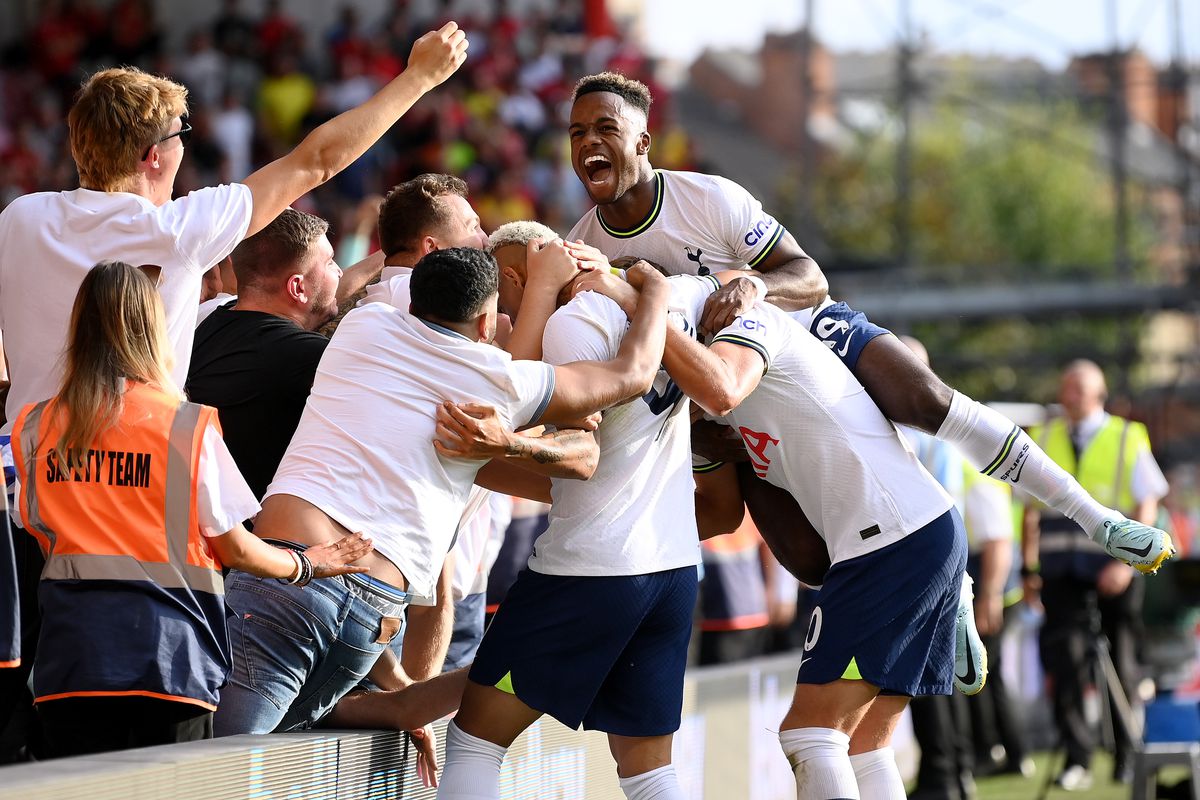 Tottenham news: Bryan Gil set to depart club on loan for Valencia