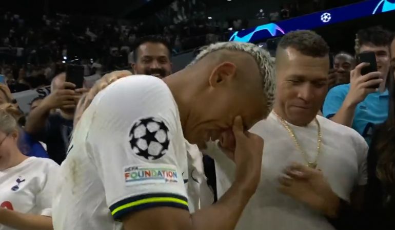 Video Richarlison Breaks Down In Tears After Champions League Brace