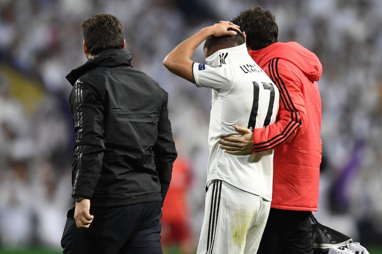 Real Madrid winger suffers blow as Los Blancos confirm leg injury