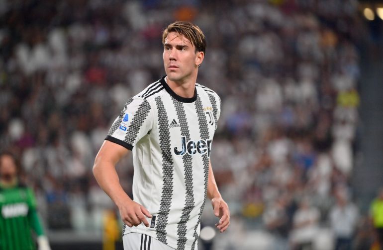 Kane Bayern Munich transfer, Vlahovic Chelsea competition