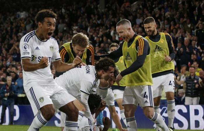 Leeds United already working on January deal for 22-goal star after talks held