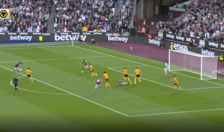 West Ham's Scamacca opens Premier League account with screamer