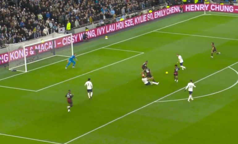 Video: The goal that made Harry Kane Tottenham's all-time top scorer