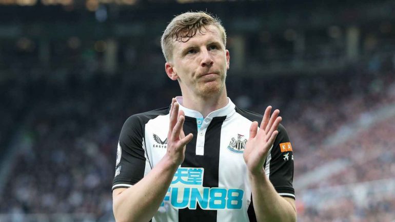 Eddie Howe blocks potential exit of 27-year-old left-back | CaughtOffside