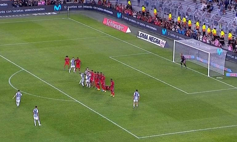 Video: Lionel Messi scores sensational free-kick in front of Argentina fans