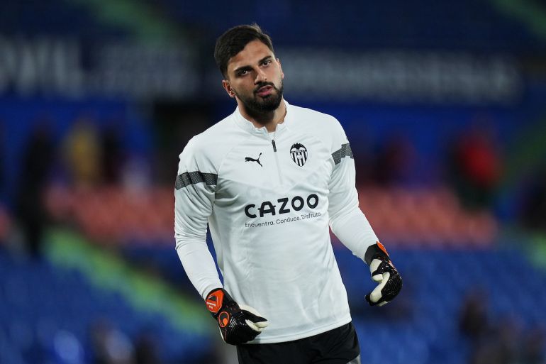 Newcastle United interested in £85m-rated Valencia goalkeeper Giorgi ...