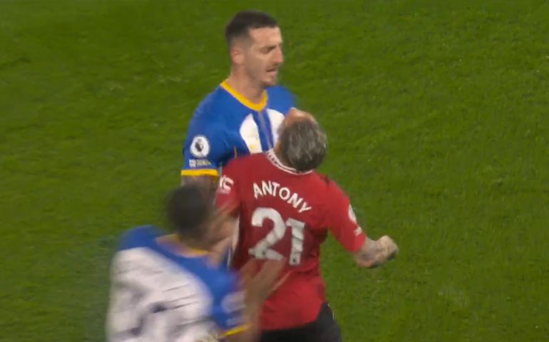 Video: Should Man United's Antony have seen red for crazy lash out