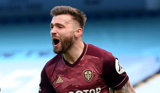 Leeds United news: New update emerges on Stuart Dallas return