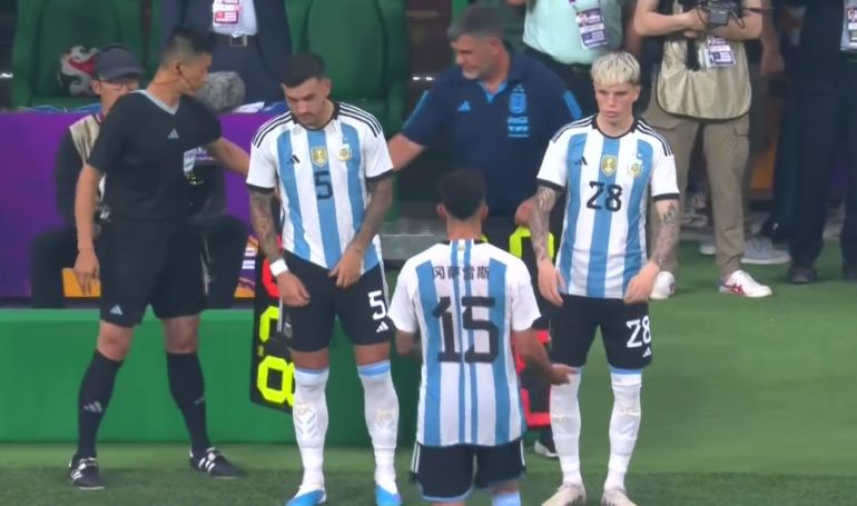Video: Moment Man United's Alejandro Garnacho made Argentina debut