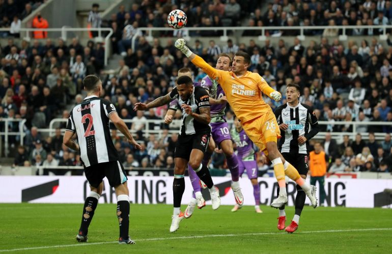 Karl Darlow in Leeds United transfer talks
