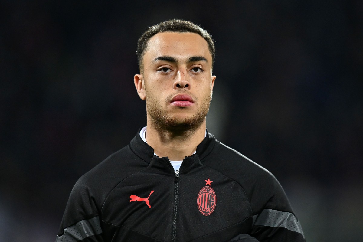 Manchester United among Sergino Dest transfer suitors