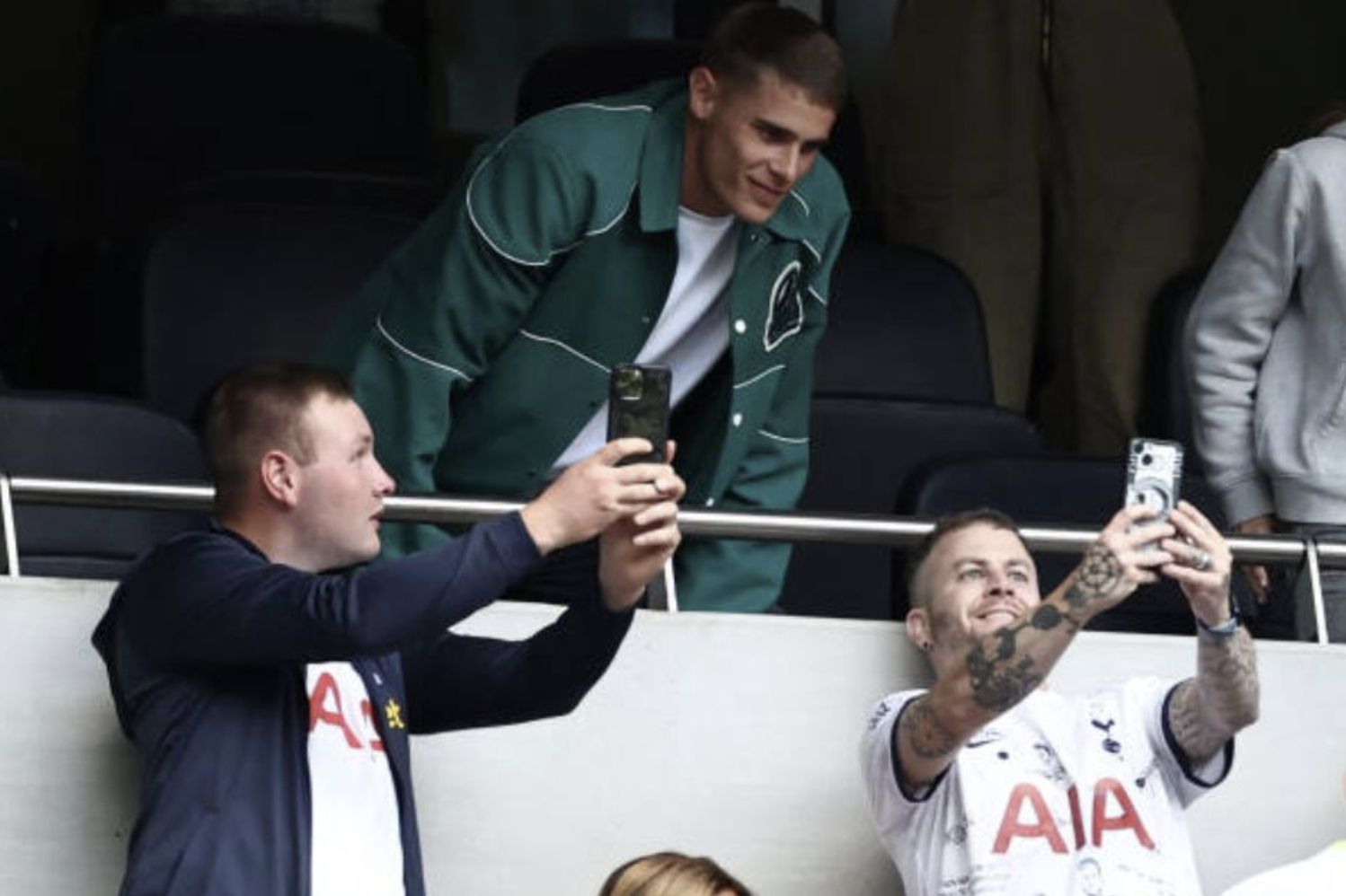 (Photos) Unconfirmed Spurs signing spotted at Tottenham Hotspur stadium