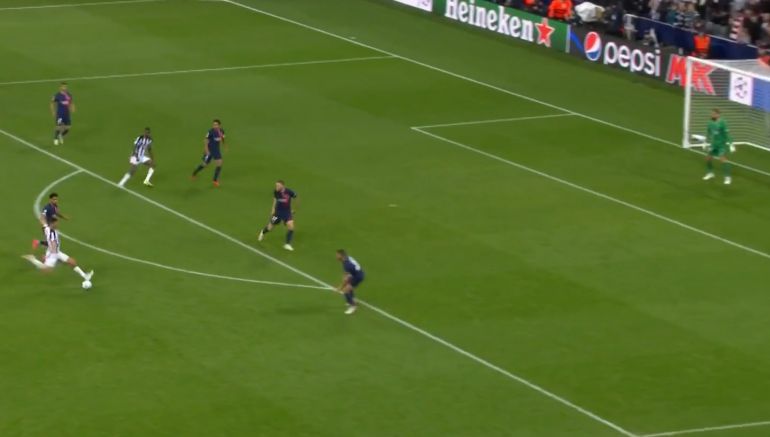 Video: Defender produces rocket to top off perfect night for Newcastle