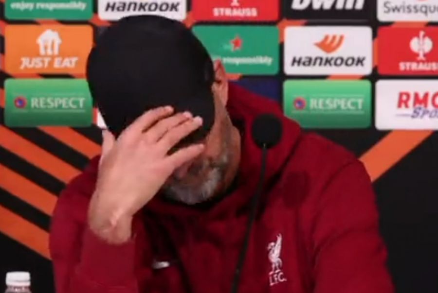 Video: Klopp gets angry during chaotic post-match press conference