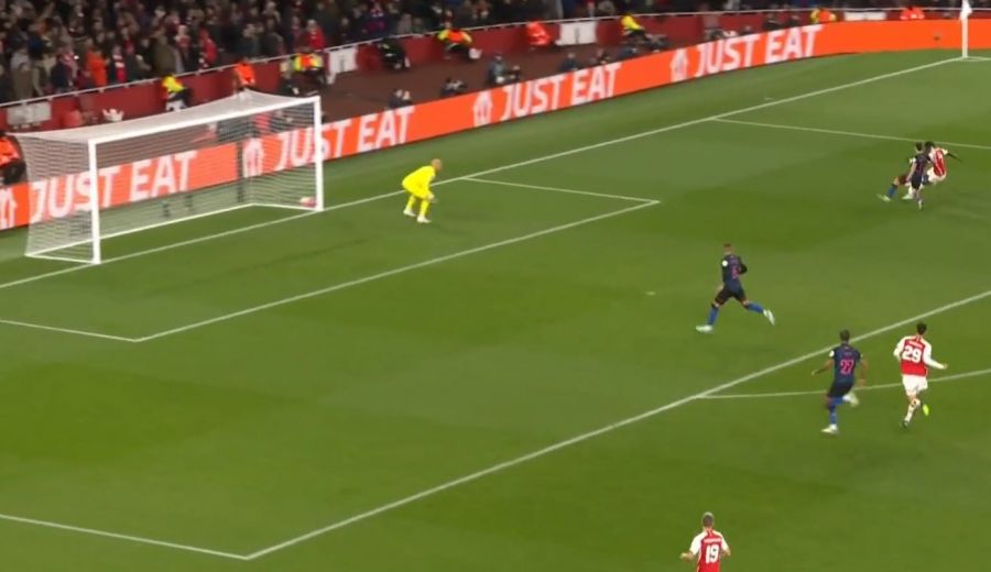 Video: Saka brilliantly turns Sevilla star inside out to give Arsenal 2 ...