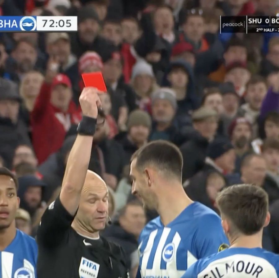 Video: Brighton's Lewis Dunk gets shown two yellow cards in 30 seconds ...