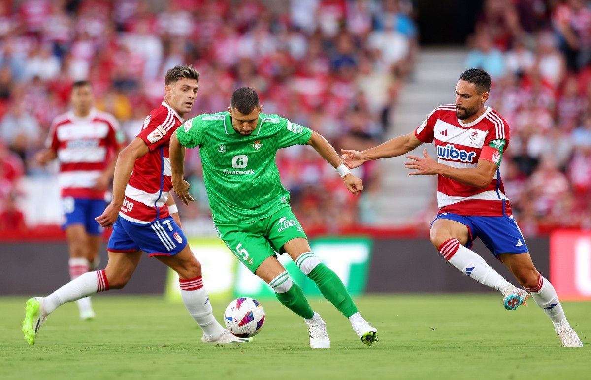 Man United transfer news: Guido Rodriguez eyed from Real Betis