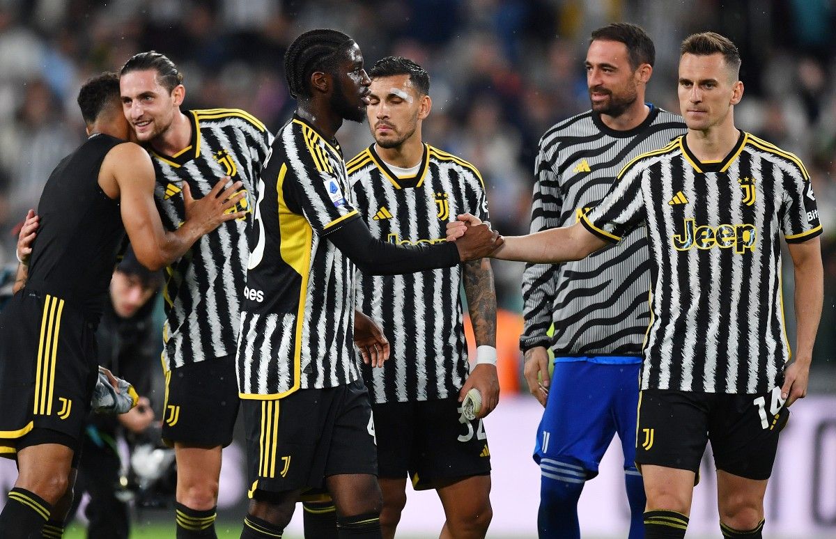 Newcastle eye former PSG star on free transfer but face competition ...