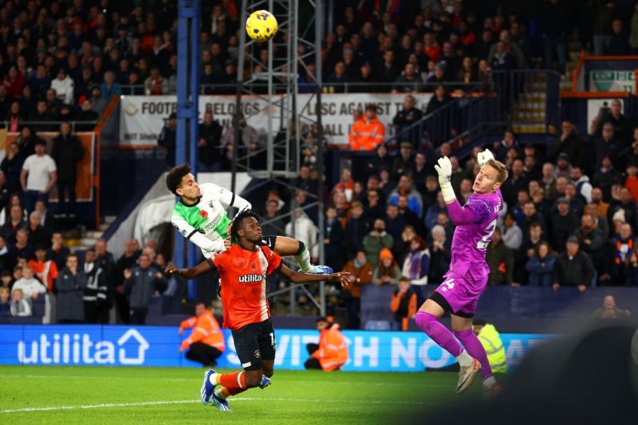 Jamie Carragher claims Liverpool won't win the league until they ...