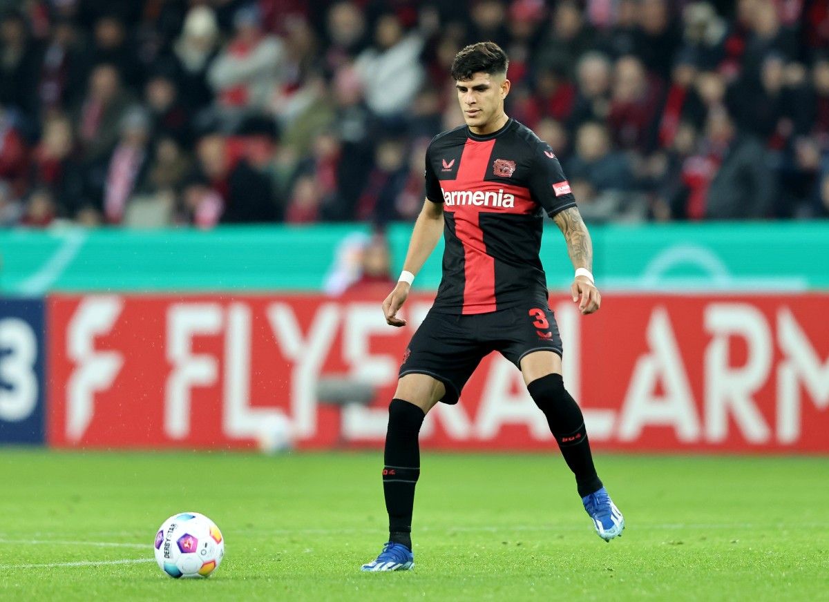 Liverpool Transfer News: Reds ramp up efforts to sign Piero Hincapie