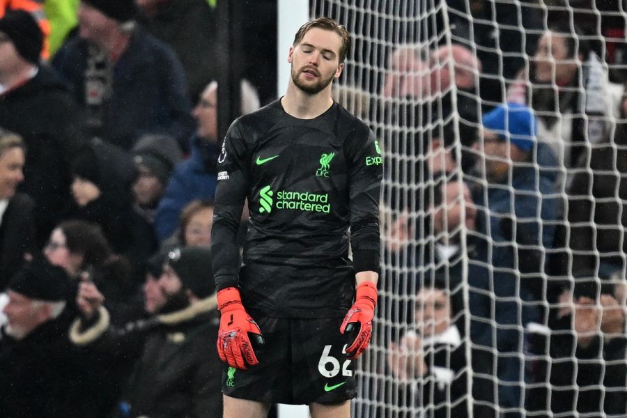 Liverpool unlikely to sign new goalkeeper says Neil Jones