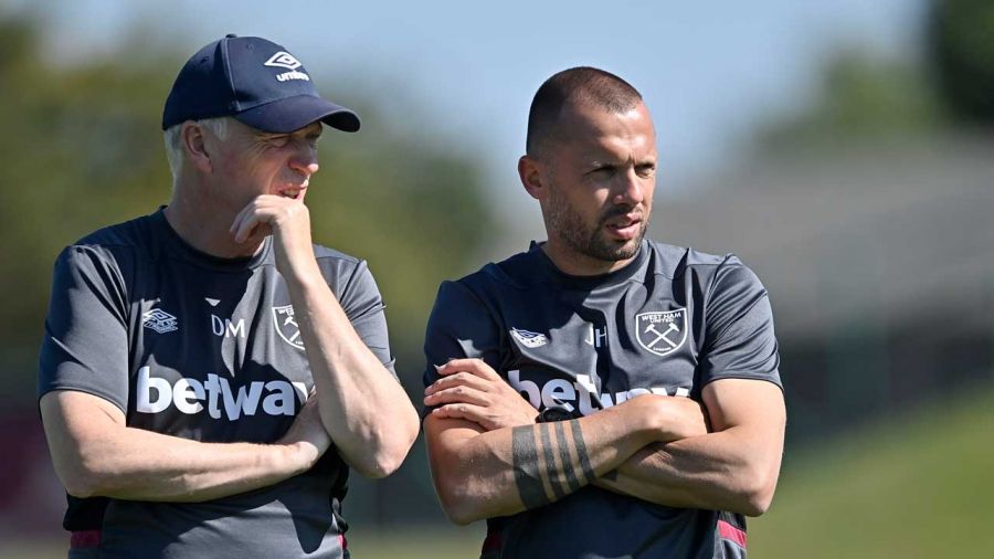 Former Everton star Johnny Heitinga joins Liverpool's coaching staff